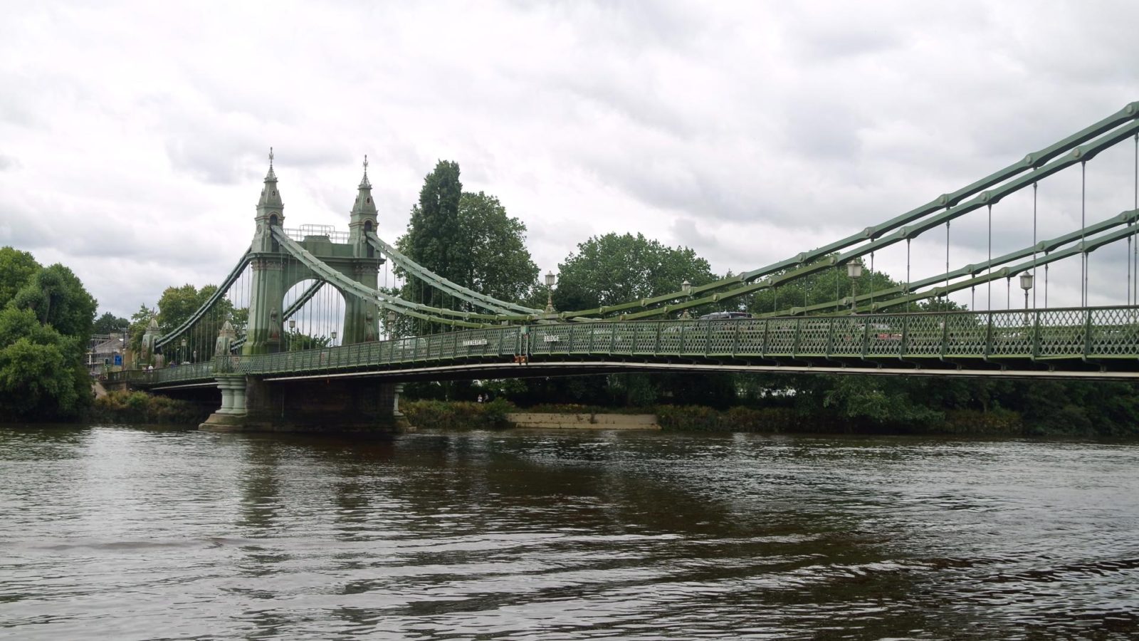 Hammersmith To Chiswick Thames Walk || Photo Diary | FrannyMac